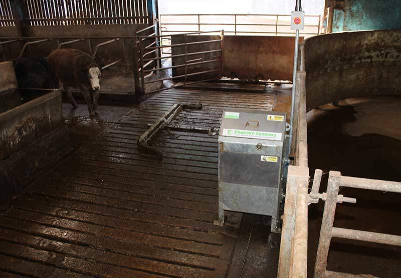 Rope Scrapers - Titan - Cowcare Systems Ireland